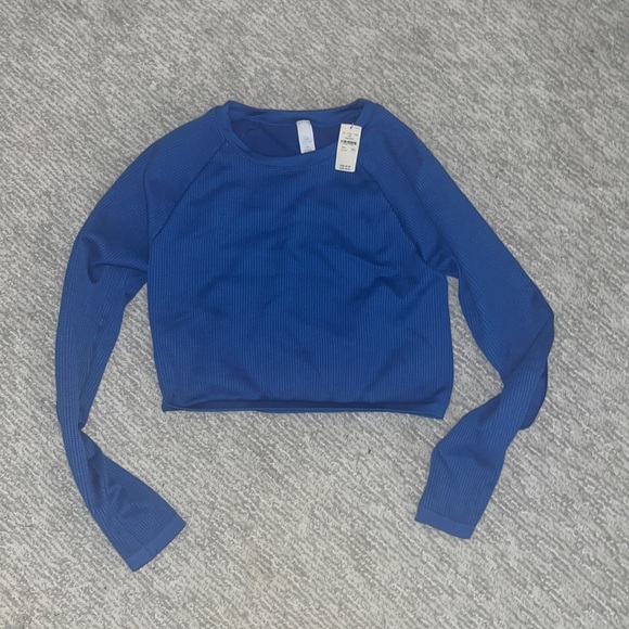 aerie | Tops | Brand New Cropped Aerie Offline Shirt | Poshmark